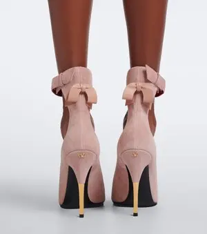 Valentino Garavani Suede Bow Detailing Sandals - Pink