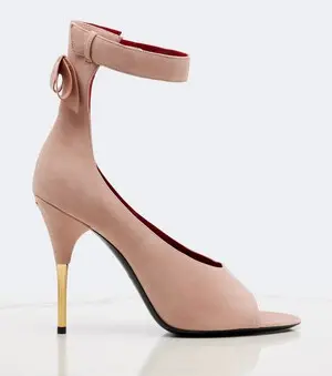 Valentino Garavani Suede Bow Detailing Sandals - Pink