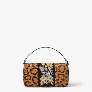 Fendi Baguette® 26424