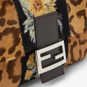 Fendi Baguette® 26424