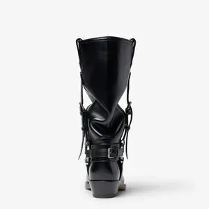 Fendi Calf Leather Buckled Boots - Black