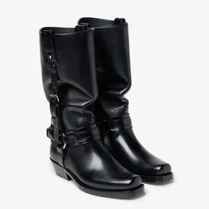 Fendi Calf Leather Buckled Boots - Black