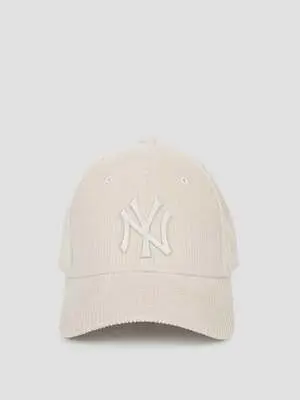 New Era Corduroy 9forty Baseball Cap With New York Yankees Detail