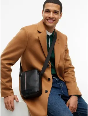 Tommy Hilfiger Signature Stripe Pebbled Mini Reporter Bag