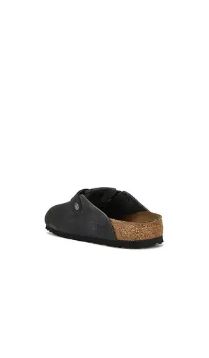 BIRKENSTOCK Boston In Taupe