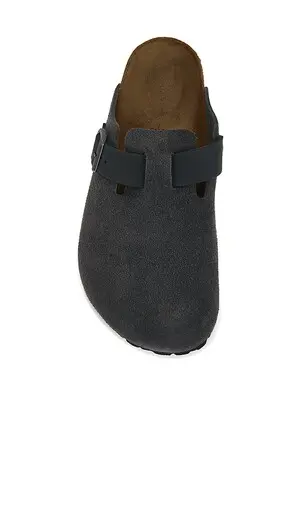 BIRKENSTOCK Boston In Taupe