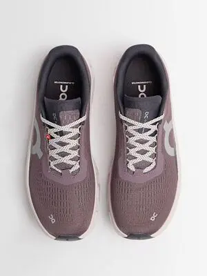 On Simple Casual Shoes