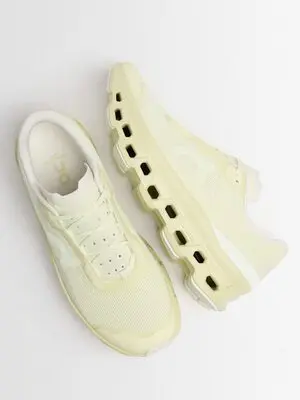 On Simple Casual Shoes