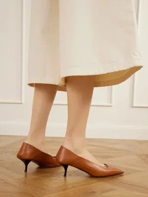 NEOUS Tasha Leather Pumps
