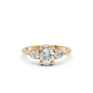 AYA FINE JEWELRY Ottilie Three-stone Lab-grown Diamond Ring In Gold - Yellow