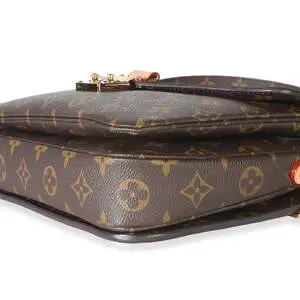 LOUIS VUITTON Monogram Canvas Pochette Metis Shoulder Bag