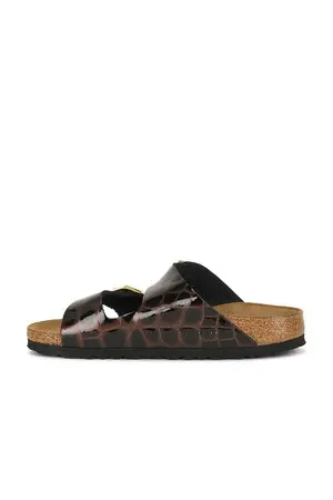 BIRKENSTOCK Arizona Croc Embossed Sandal - Black