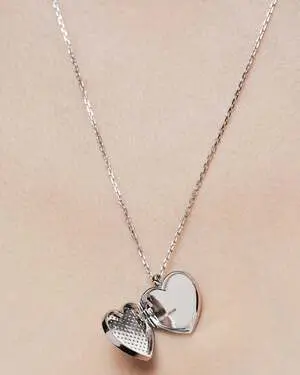 GUZEMA Diamond Heart Locket Necklace In White Gold