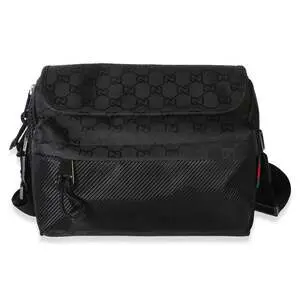 Gucci Gg Nylon Messenger Bag - Black