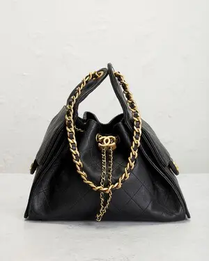 FWRD RENEW Chanel Caviar Small 25 Hobo Bag