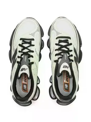 NEW BALANCE Abzorb 2000 Panelled Sneakers