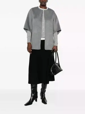 KUJTEN Short Sleeve Cape With Round Neck