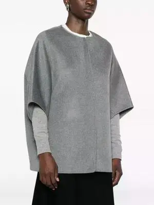 KUJTEN Short Sleeve Cape With Round Neck