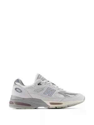 NEW BALANCE 991v2 Sneakers - Grey