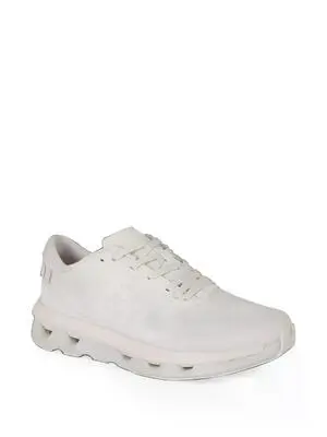 On Cloudnova Form 2 Logo Sneakers