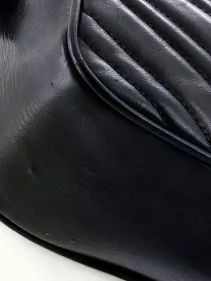 Gucci Matelasse Leather Small Shoulder Bag - Black