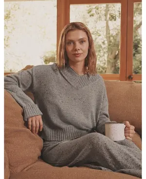Splendid V-neck Tweedy Sweater - Heather Charcoal