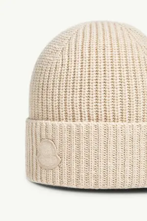 Moncler Logo Patch Knitted Beanie