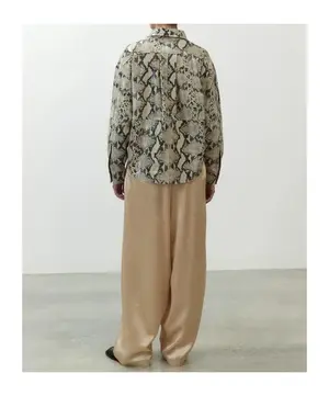 ALYSI Cropped Snakeprint Shirt