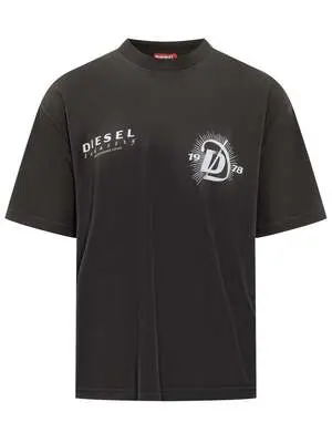 DIESEL® Stylish T-shirt With Unique Stamp Design