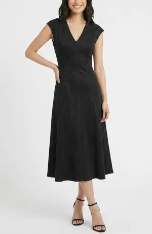 Maggy London Cut Out Day Dresses