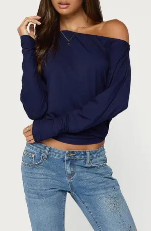 EDIKTED Pazzy Off The Shoulder Top