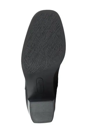 BARETRAPS Gwendy Block Heel Bootie - Black