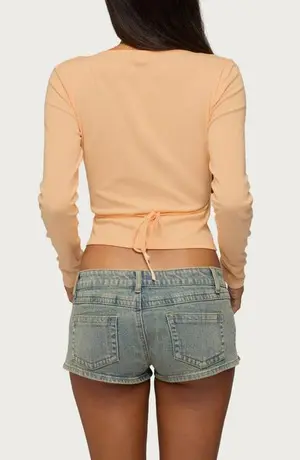 EDIKTED Fonteyn Wrap Top