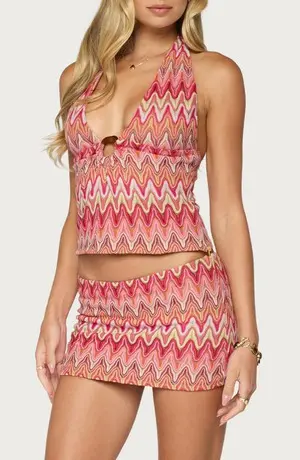 EDIKTED Saha Zigzag Crochet Halter Top