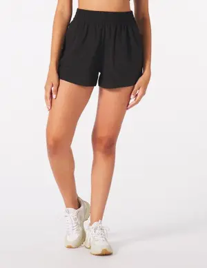 GLYDER Sydney Short Black