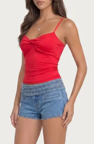 EDIKTED Pyper Twisted Twist Front Camisole