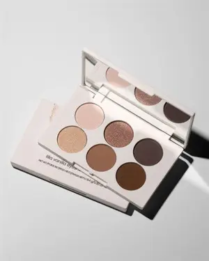 INGLOT Playinn Lilla Vanilla Eye Shadow Palette