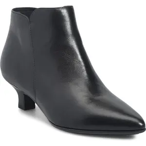 SOFFT Sawyer Leather Pointed Toe Bootie