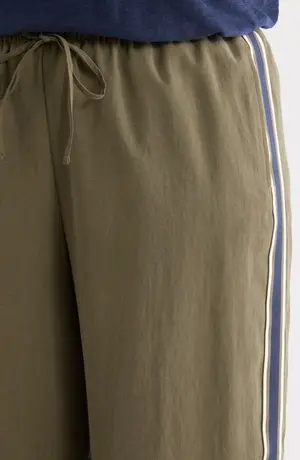 Caslon Pull On Twill Pants