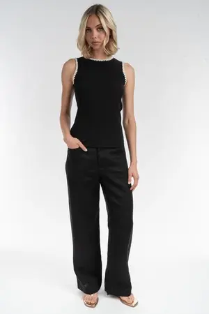 ELLE COLLECTION Embroidered Tank Top - Black