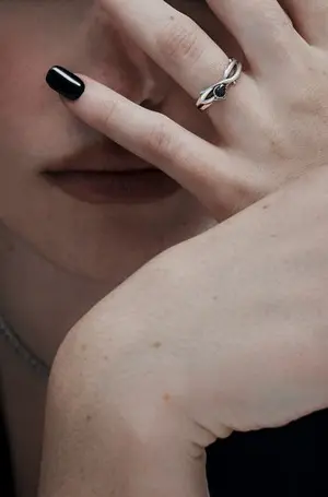 DISTURBIA Rosethorn Sterling Ring With Black Spinel Accent - Silver