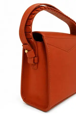 Écotorie Margaux Leather Crossbody Bag