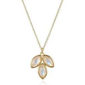 ST. MORAN Marquise Stone Pendant Necklace - White/gold