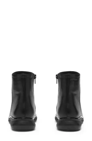 Clarks Lynell Park Waterproof Leather Bootie