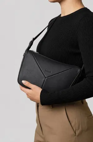 Écotorie Lotta Leather Crossbody Bag