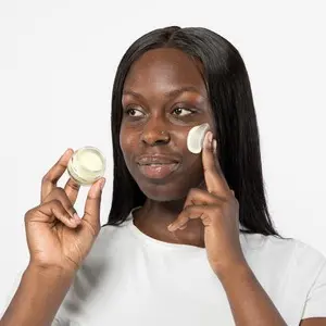 LOVE AND LIGHT BOTANICALS Bright Eyes Under Eye Cream