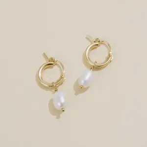 KATIE DEAN JEWELRY Pearl Hoops
