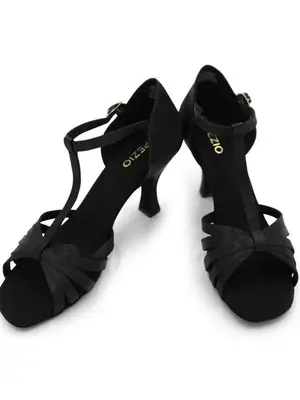 CAPEZIO Sara 2.5 Inch Ballroom Shoe - Black