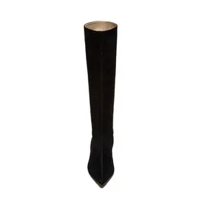 SILENT D Kaias Boot