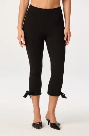 Astr The Label Eliza Tie Cuff Capri Pants